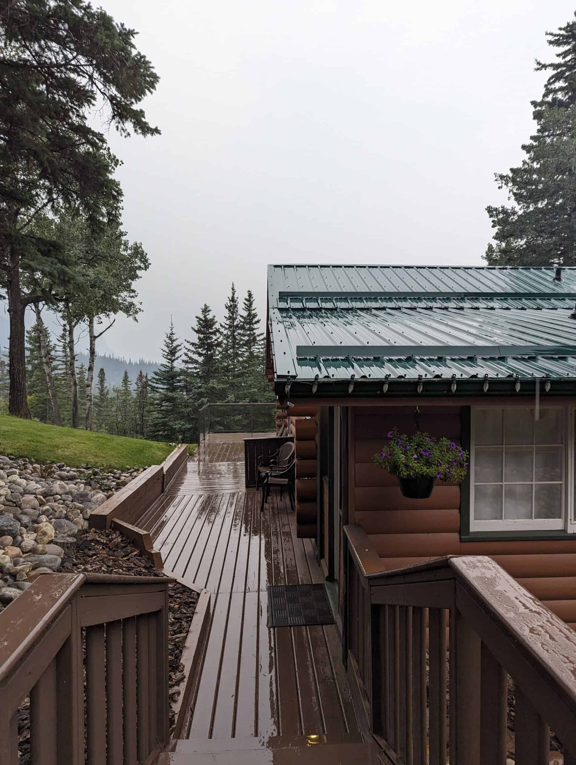 Overlander Mountain Lodge Jasper Review - The Touring Panda